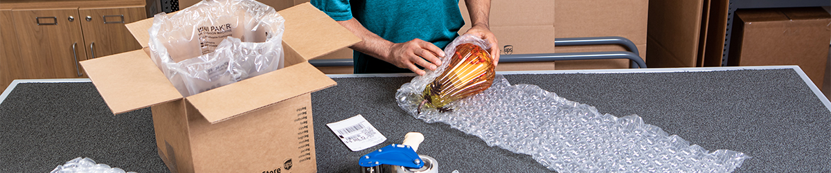 Shipping and Packing Services at , , | The UPS Store#623