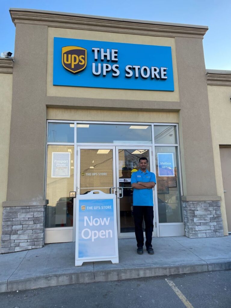 Franchising | The UPS Store Canada