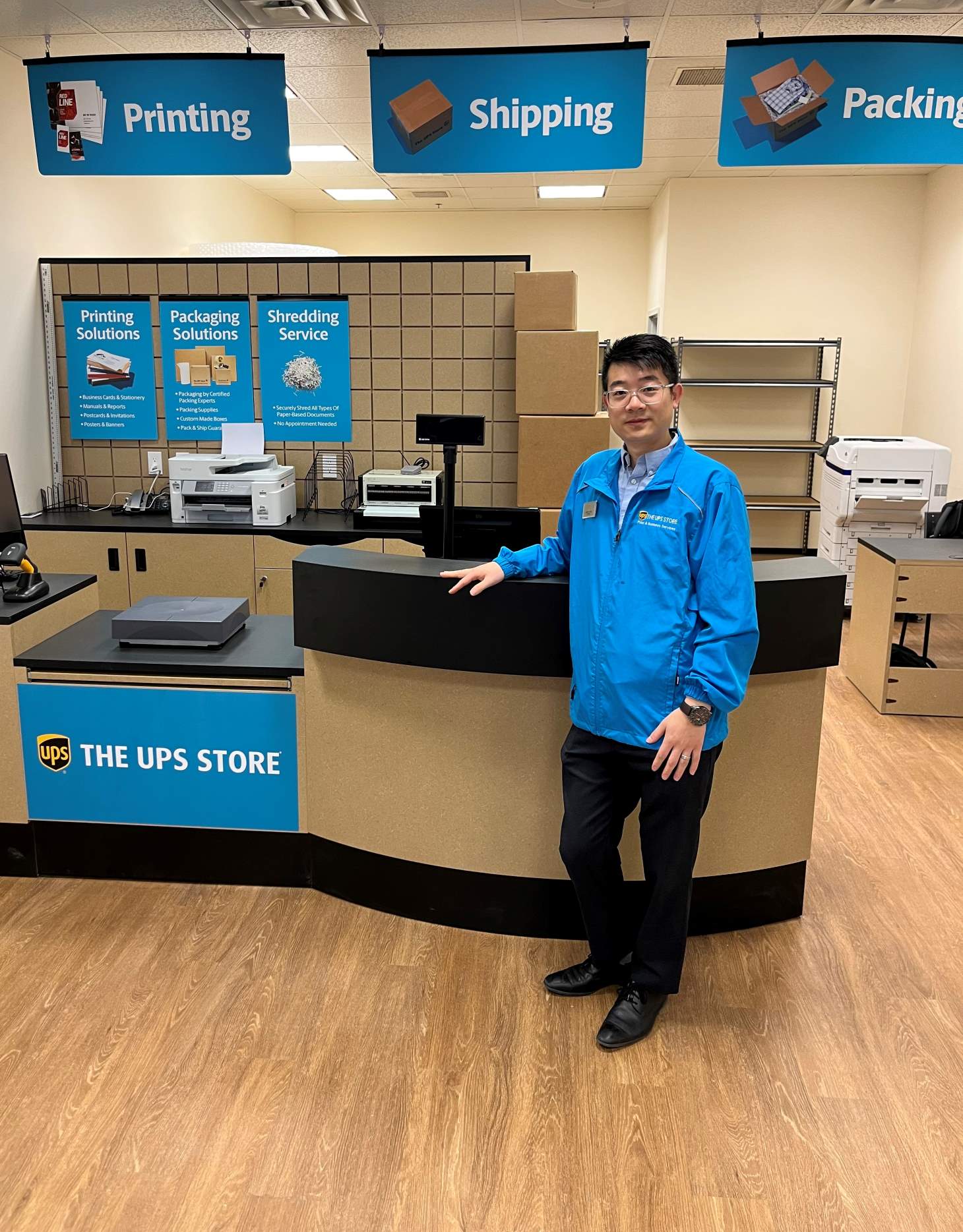 Franchising | The UPS Store Canada
