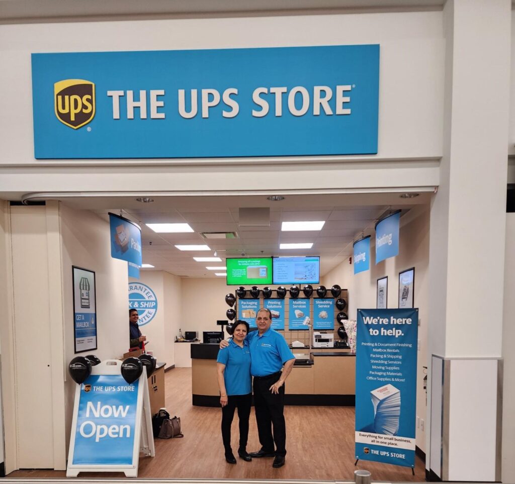 Franchising | The UPS Store Canada