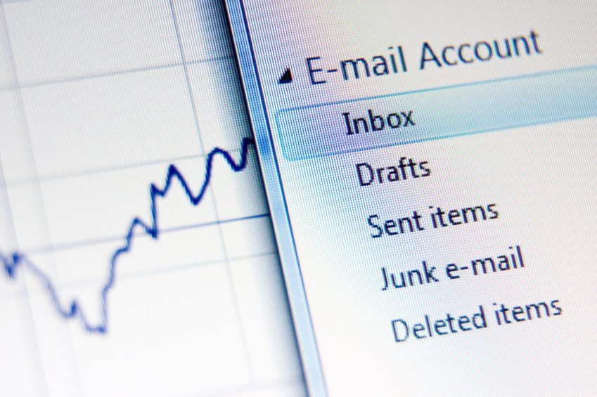 How to reduce email clutter | The UPS Store Canada